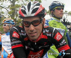 Alberto Losada firma contrato de representación con Kec Pro Sport