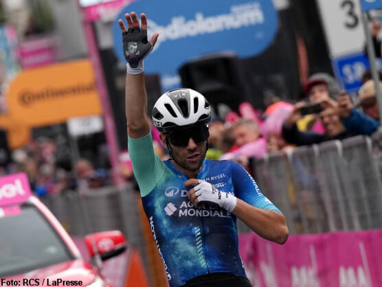 Giro de Italia: Andrea Vendrame se impone en solitario en la ...