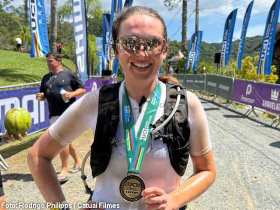 Simon Pellaud y Madeleine Nutt se imponen en la UCI Gravel World Series ...