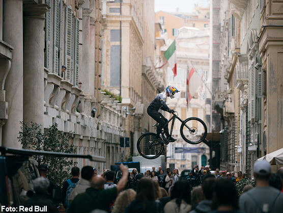 Red Bull Cerro Abajo debuta en Europa: Génova se prepara para la ...