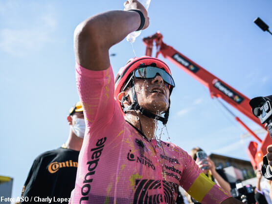 Tour de Francia: Richard Carapaz estrena Superdévoluy con Enric Mas tercero