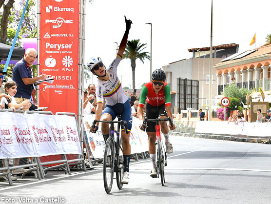 Samuel Florez brilla en el 'sterrato' de la Volta Castelló y Ugarte se ...
