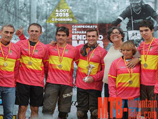 Ferreiro y Desiree Duarte se imponen en el Campeonato de España de Enduro