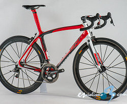 CKT presenta sus nuevos modelos 368 SLR y 398 SL para 2013