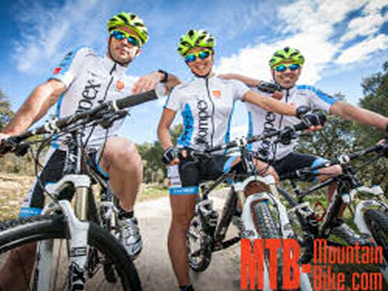 Compex presenta su equipo para la Milenio Titan Desert by Gaes