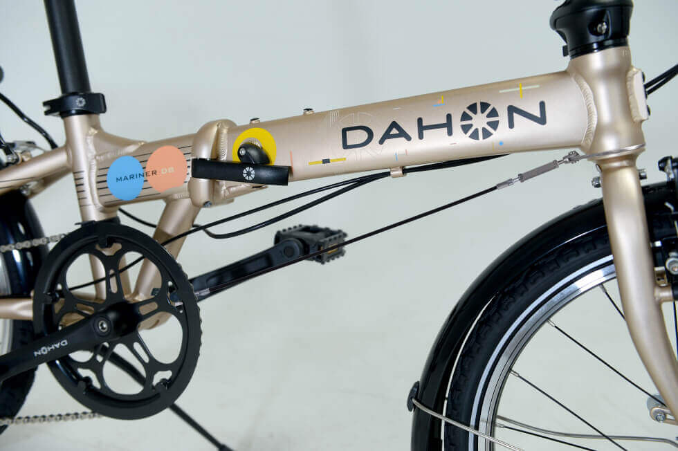 Eficaz, ligera y elegante. Así es la DAHON Mariner D8 40 Aniversario que hemos puesto a prueba