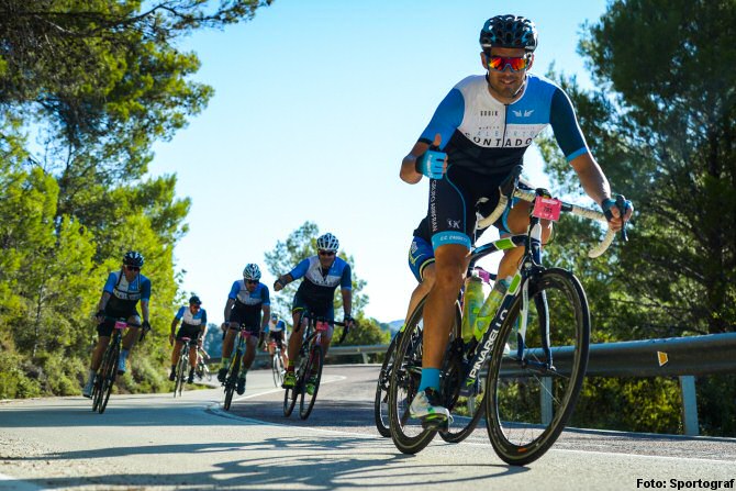 La Gran Fondo Alberto Contador reunió en Oliva (Valencia) a un millar ...