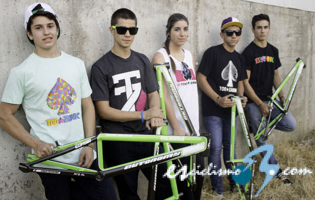 BMX Race Autonomy Bikes y el G3 BMX Team colaboran con un cuadro exclusivo
