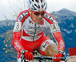 Isaac Suárez sumó en el ciclocross de Itsasondo su onceavo triunfo