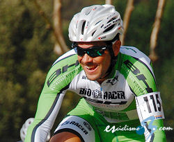 Isaac Suárez comienza el año ganando el Ciclocross de Lugones