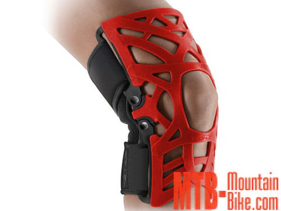 Reaction Knee Brace, la innovadora y funcional rodillera de Donjoy