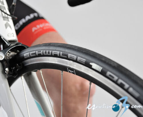 Schwalbe presenta One, su nuevo neumático de competición